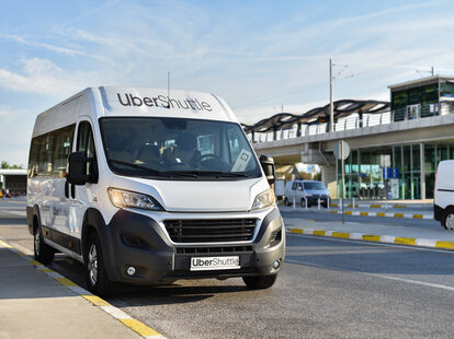 Uber Shuttle Offers $18 Rides from Manhattan to LaGuardia Airport ...