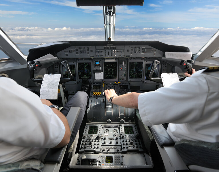 What Happens When a Pilot Dies Mid-Flight? - Thrillist