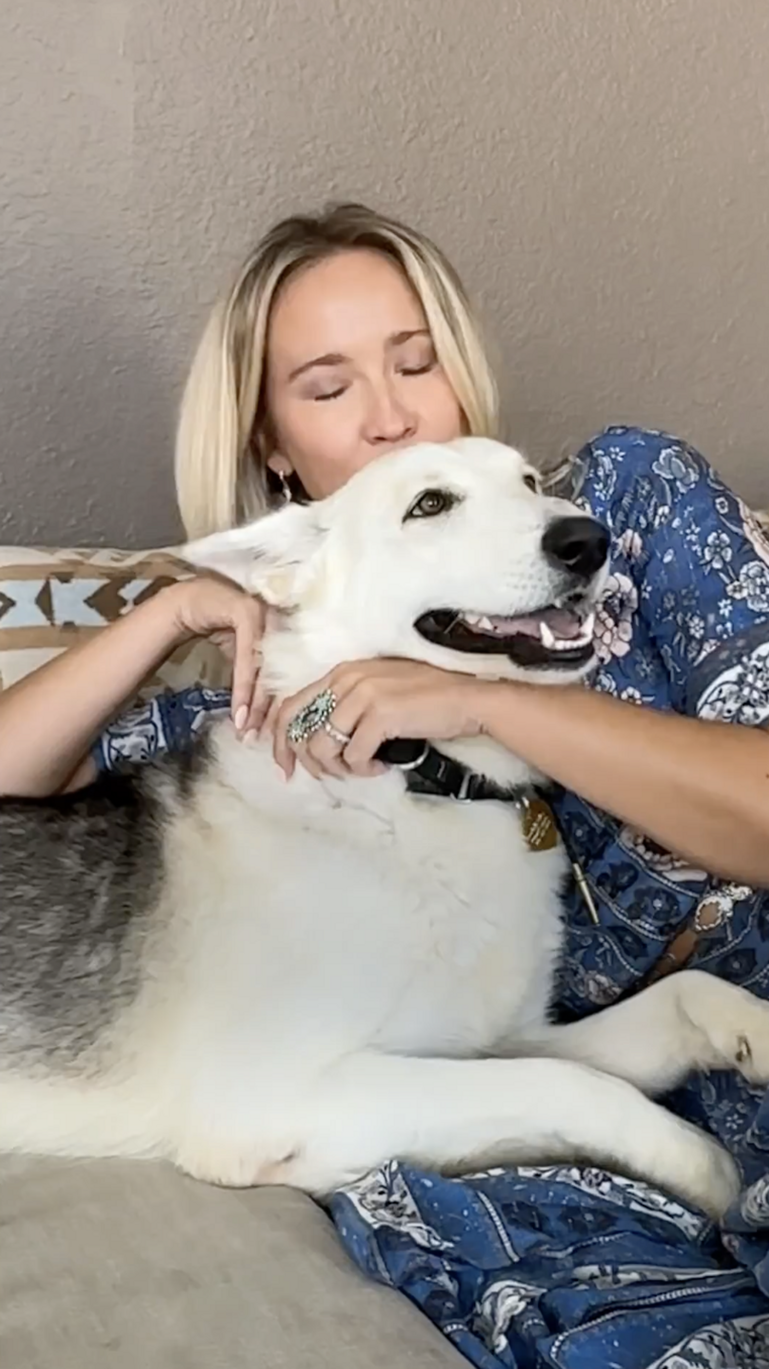 Anna Camp Goes On A Very Musical Dodo Dream Date - The Dodo