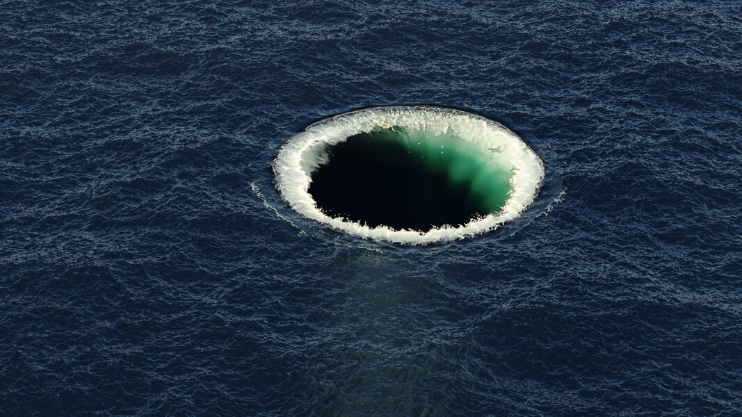 Six Mysterious Holes That You Definitely Don’t Want to Fall Into ...