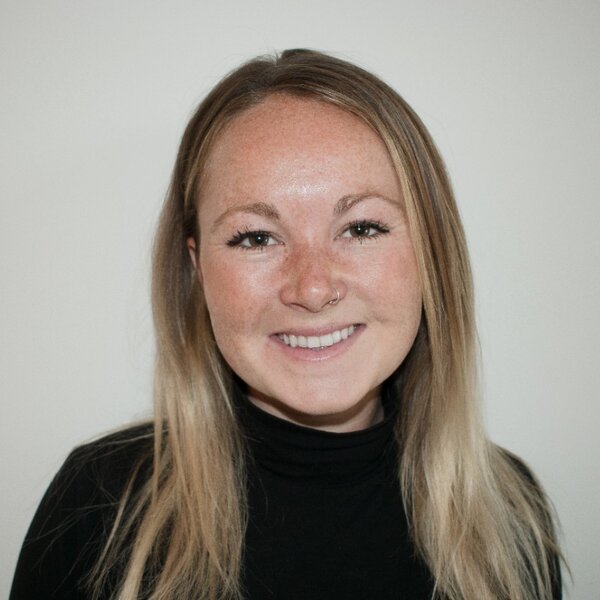 Anna Richards - Thrillist