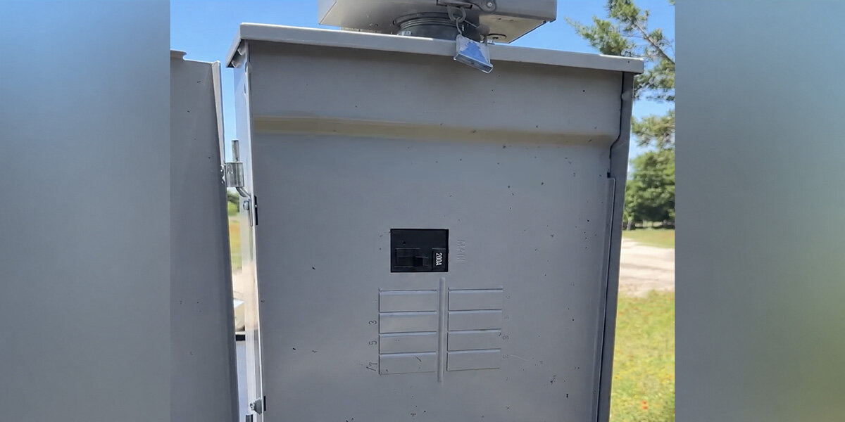 Electrician Arrives For Routine Inspection — And Makes An Unexpected ...