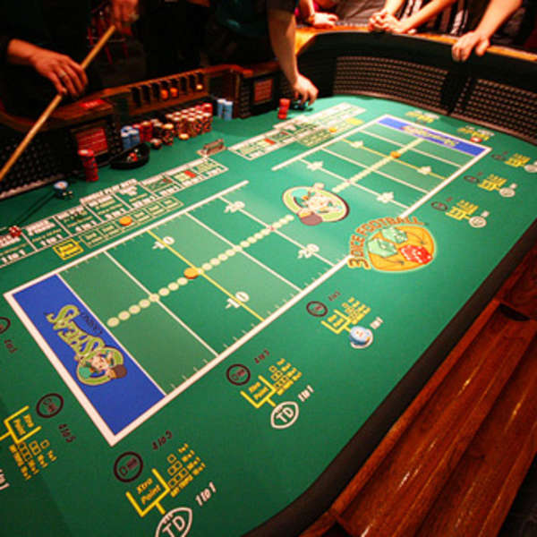 3 Dice Football Money Thrillist Las Vegas