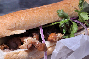 Bon Me Food Truck - Vietnamese-inspired Gourmet on City Hall Plaza ...