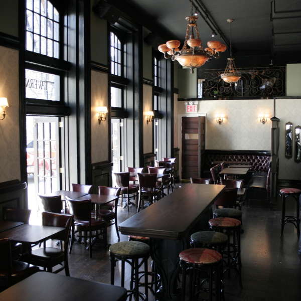 GMT Tavern - Drink - Thrillist New York