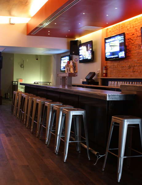 The Blue Banana: A Bar in Washington, DC - Thrillist