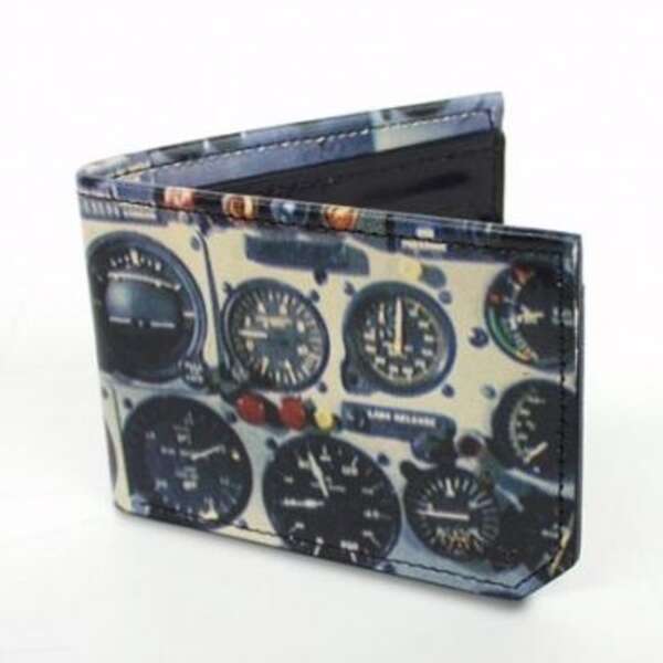 Vault Wallets - Thrillist