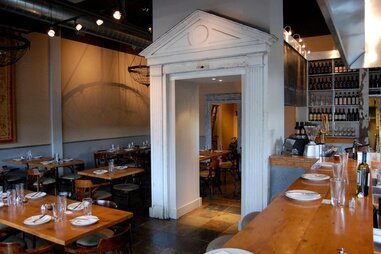 Pizza straight out of 1889 - Thrillist