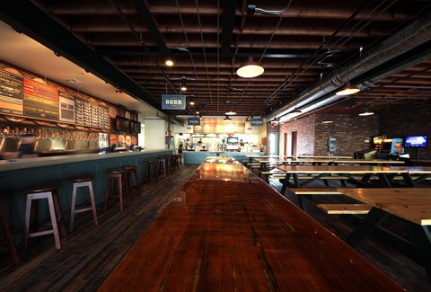 Pinthouse Pizza: A Austin, TX Bar.