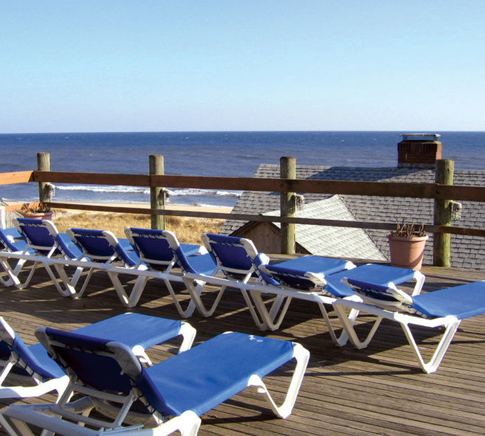 Gurney's Inn and Spa: A Hamptons, New York Bar.