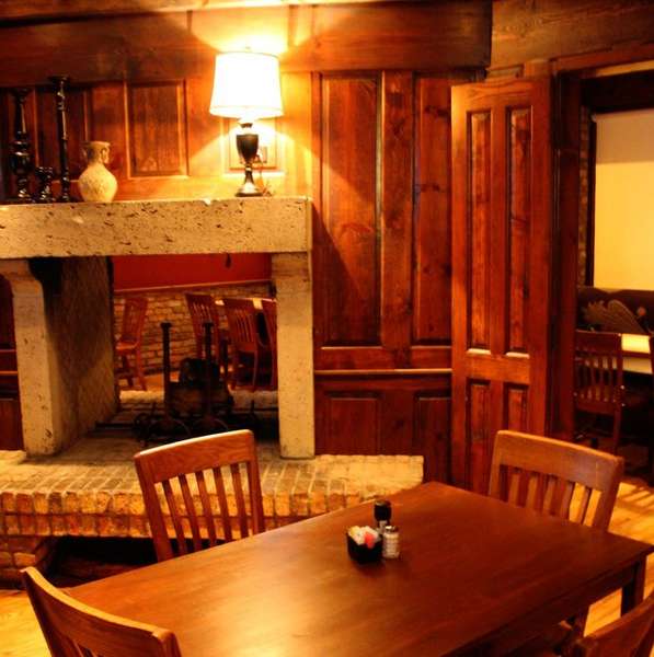 Rose & Crown: A Bar in Atlanta, GA - Thrillist