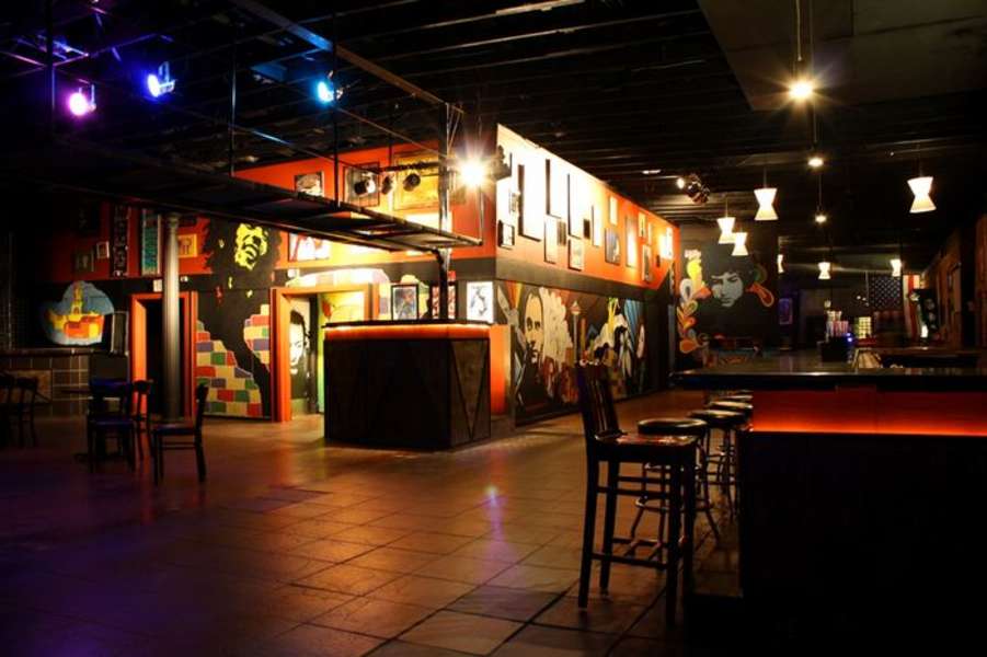 A spaced-out Deep Ellum music hall finally blasts off - Thrillist