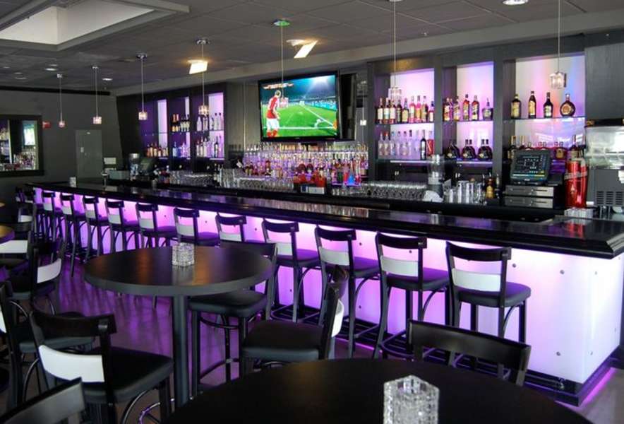 A massive waterside lounge on Lake Union - Thrillist