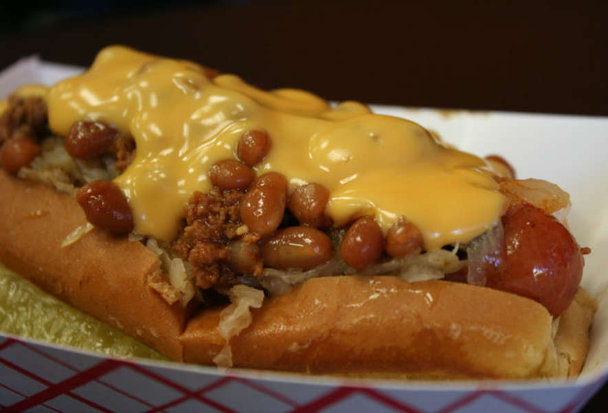 Hot dogs come to the Z - Thrillist