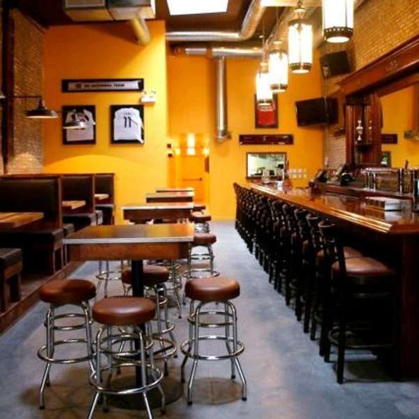 Small Bar - Drink - Thrillist Chicago