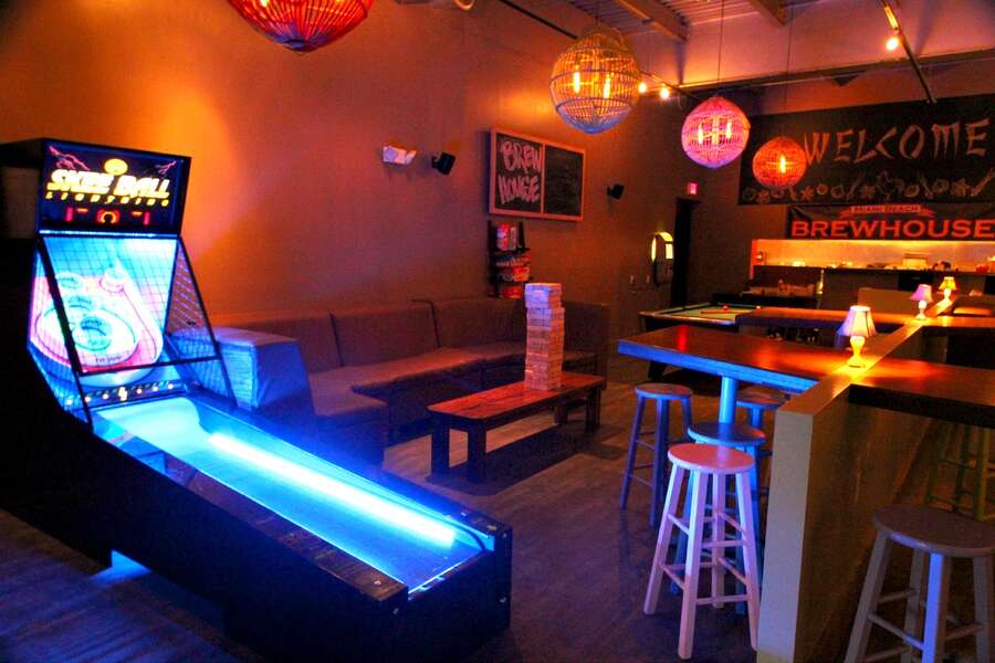Miami Beach Brewhouse: A Bar in Miami Beach, FL - Thrillist