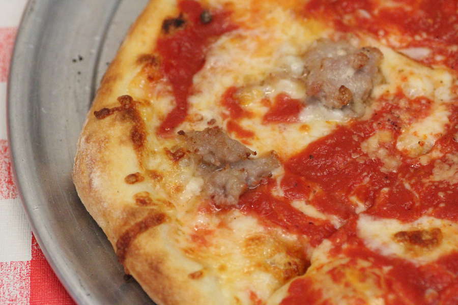 Italian Family Pizza: A Restaurant in Seattle, WA - Thrillist