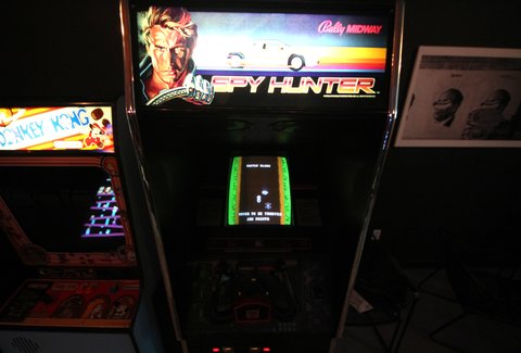 Two-Bits Retro Arcade: A New York, NY Bar.