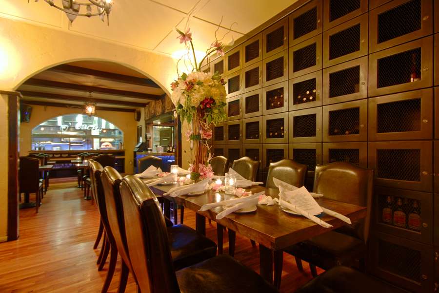 D'Cache - Eat - Thrillist Los Angeles