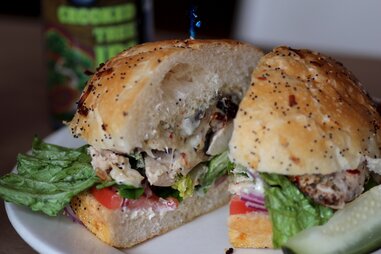 Mudgie's - Eat - Thrillist Detroit