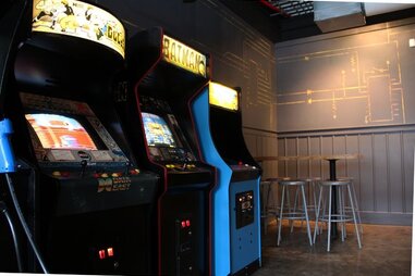 Joystick Gamebar Multiplayer Pop-Up - Drink - Thrillist Atlanta