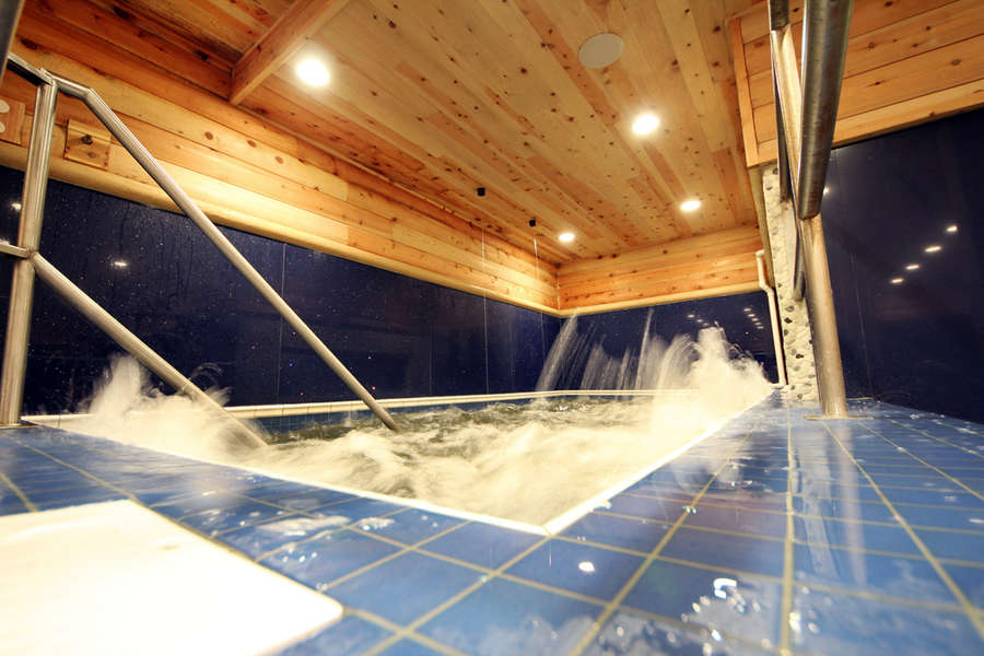 Chicago Bath House: A Bar in Chicago, IL - Thrillist