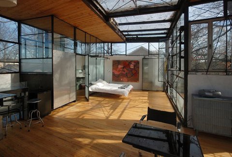 Modern Glass Tree House: A Atlanta, GA Venue.