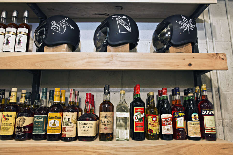 Off Site Bar: A Bar in Chicago, IL - Thrillist