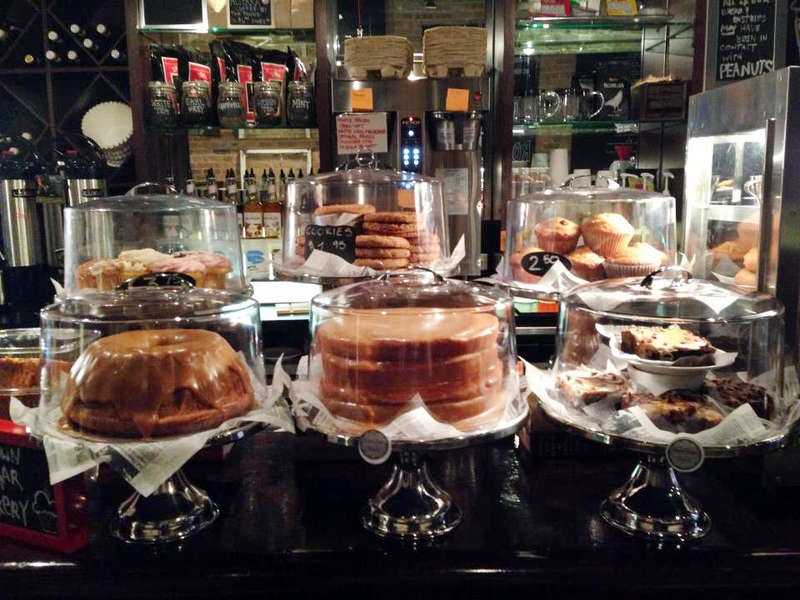 Robust Coffee Lounge: Chicago, IL - Thrillist