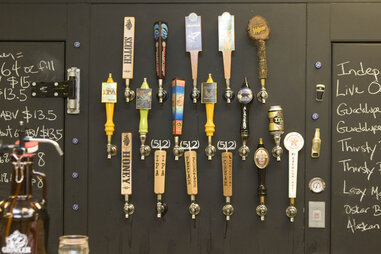 Growler Room - Drink - Thrillist Austin