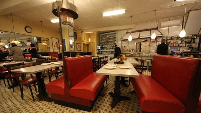 The Best Restaurants in NYC - Guide to Eating Around Town - Thrillist ...