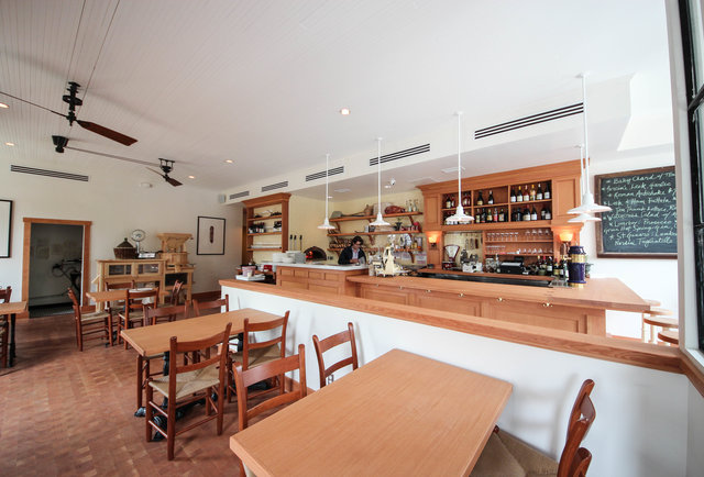 Etto - Restaurant, pizzeria & wine bar in Logan Circle - Thrillist ...