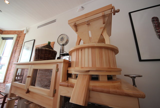 Etto - Restaurant, pizzeria & wine bar in Logan Circle - Thrillist ...