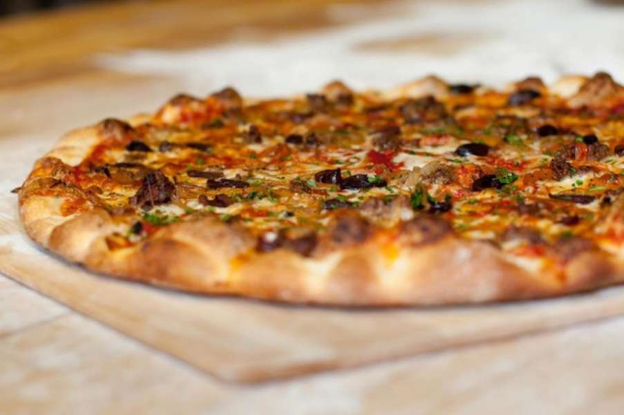 Pizza Delicious: A Restaurant in New Orleans, LA - Thrillist