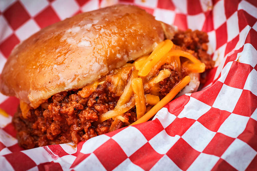 Here's the best photo you'll see of the Krispy Kreme Sloppy Joe from ...
