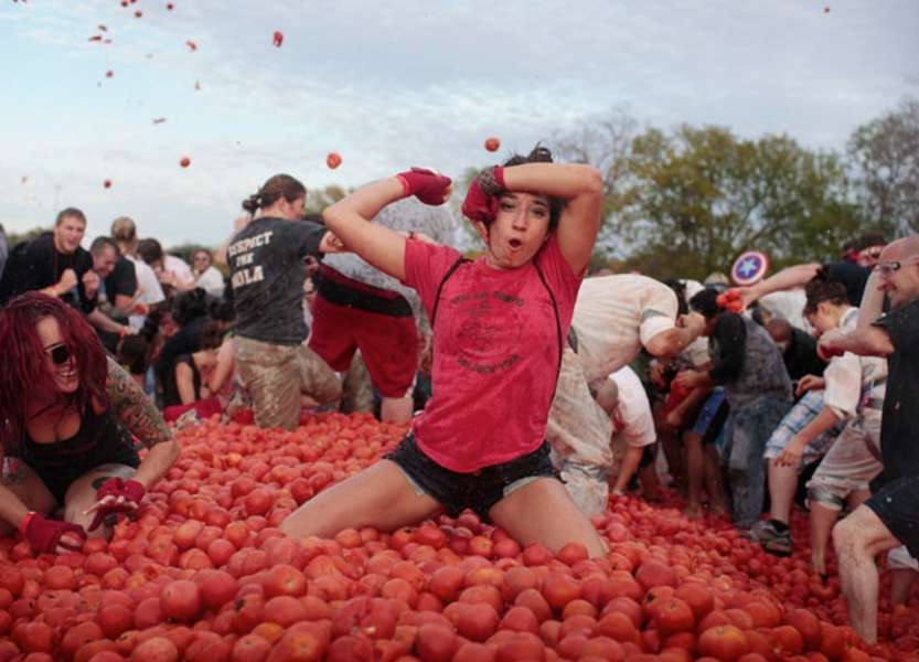 Tomato Battle - Tomatina Festival in NYC - Thrillist New York