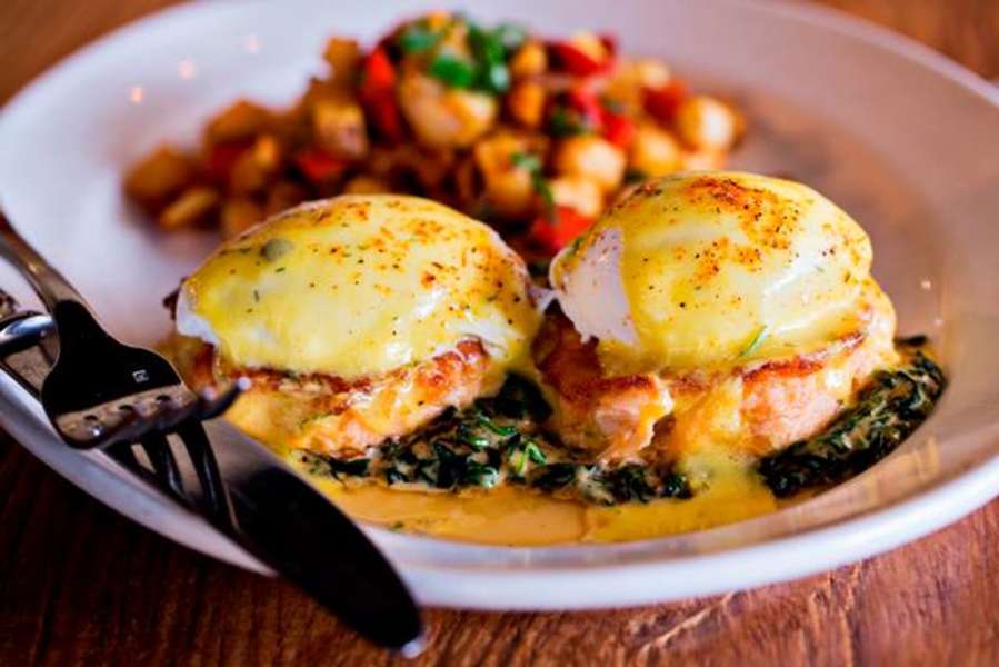 District Commons: A Restaurant in Washington, D.C. - Thrillist