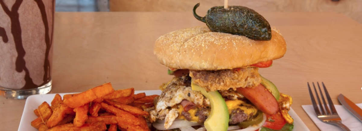 Crave Burgers: A Restaurant in Highlands Ranch, CO - Thrillist