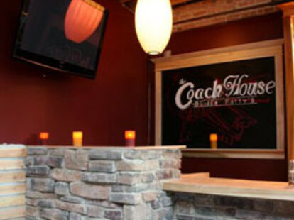 The Coach House - Drink - Thrillist Chicago