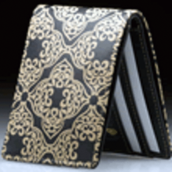 DB Clay Wallets - Thrillist Nation