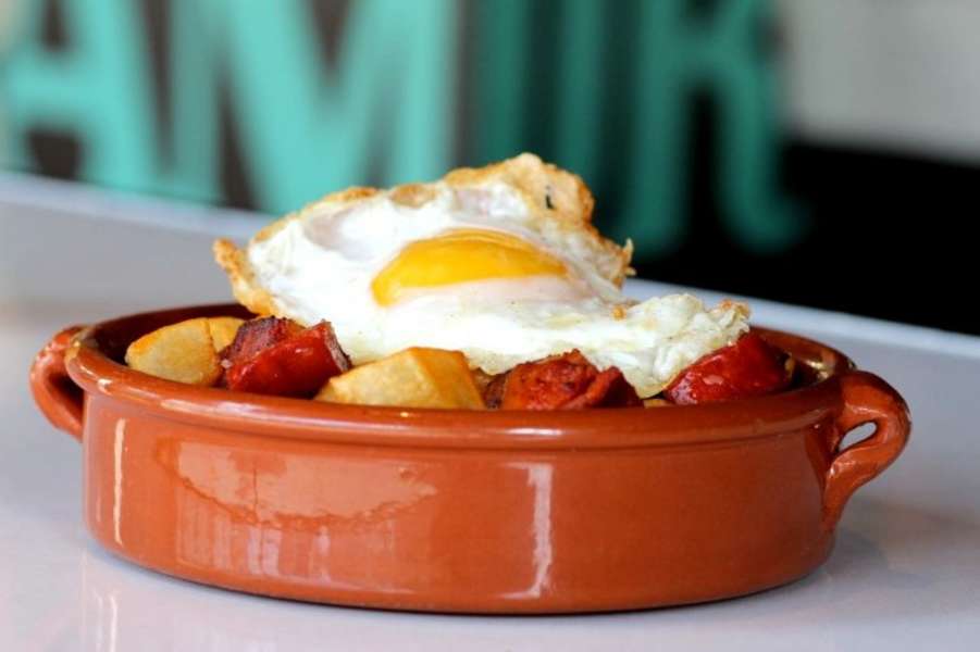 Huevos Estrellados - Eat - Thrillist Chicago