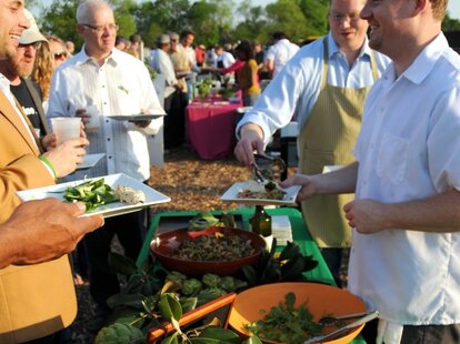 A Community Cooks - Eat - Thrillist Dallas