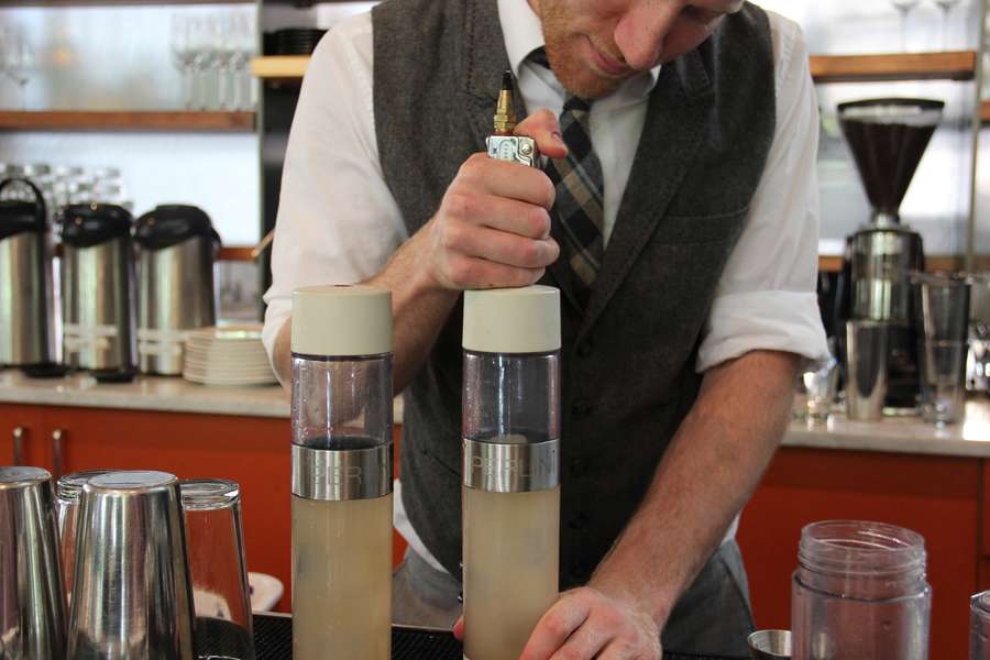 Carbonated Cocktails at Spoonbar - Drink - Thrillist San Francisco