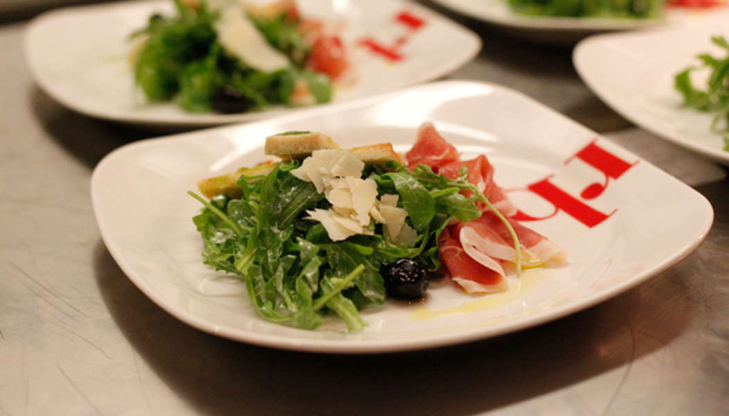 RBG Bar and Grill: A Bar in SeaTac, WA - Thrillist