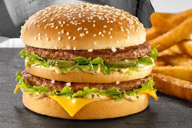 Angus Big Mac - McDonald’s in Australia to Replace Two-all Beef Patties ...