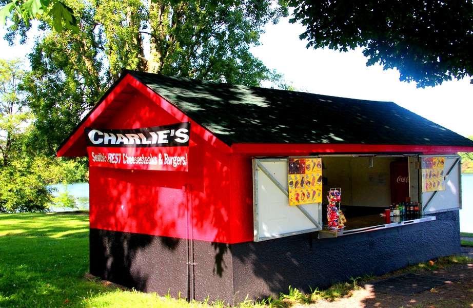 Charlie's Buns & Stuff at Greenlake - Eat - Thrillist Seattle