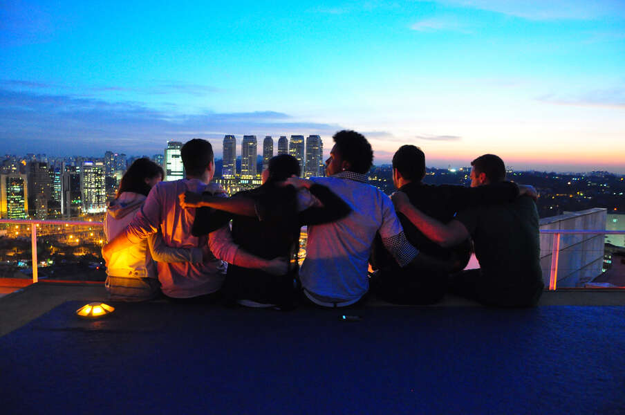 Tint Travel - Make friends with Facebook Friends of Friends All Over ...