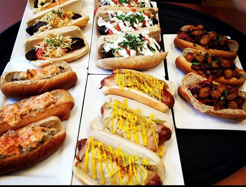Hot Dog Week at Bull & Bear - Eat - Thrillist Chicago