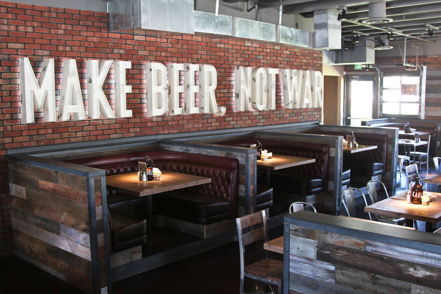 Karl Strauss 4S Ranch - Eat - Thrillist San Diego