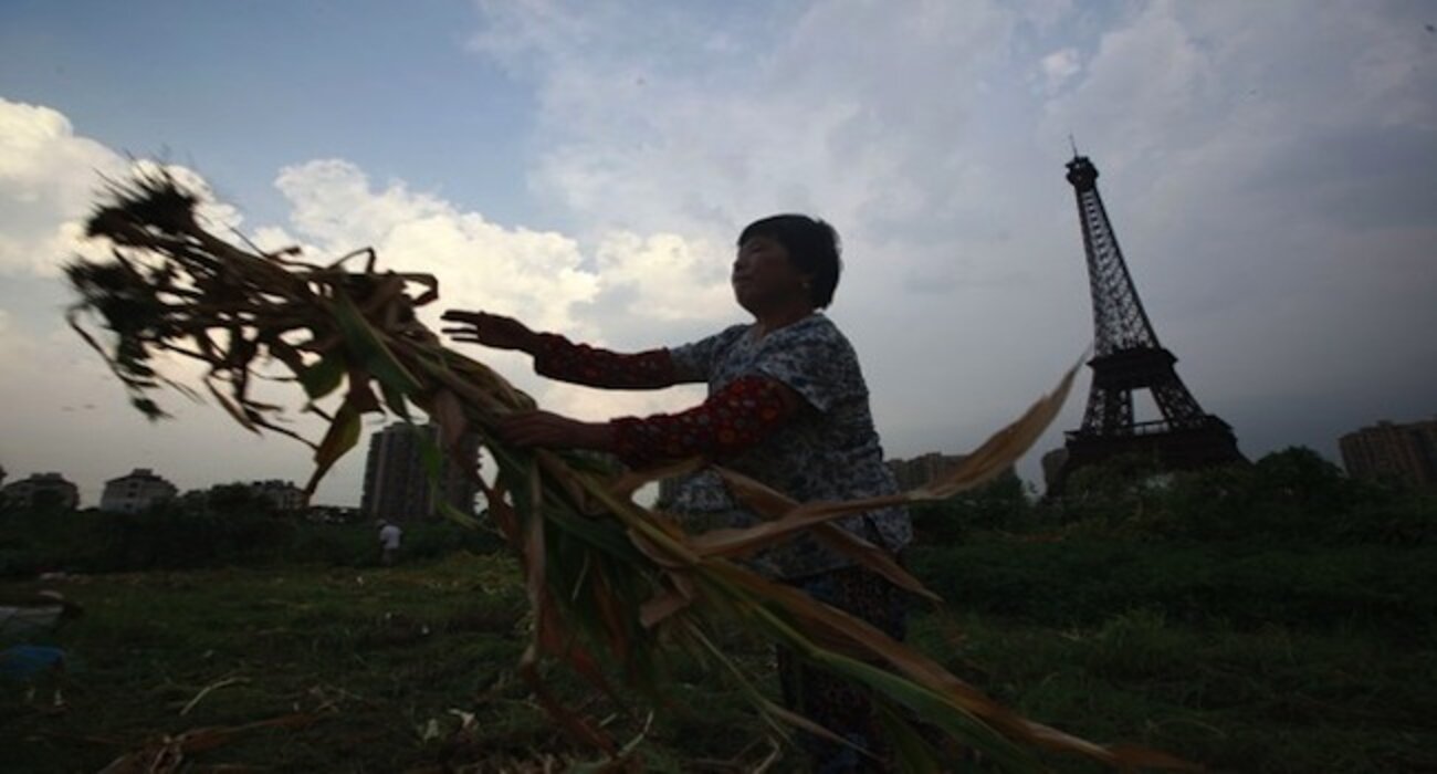 Paris in China - A Photo Tour of 'ghost town' Tianducheng with Eiffel ...